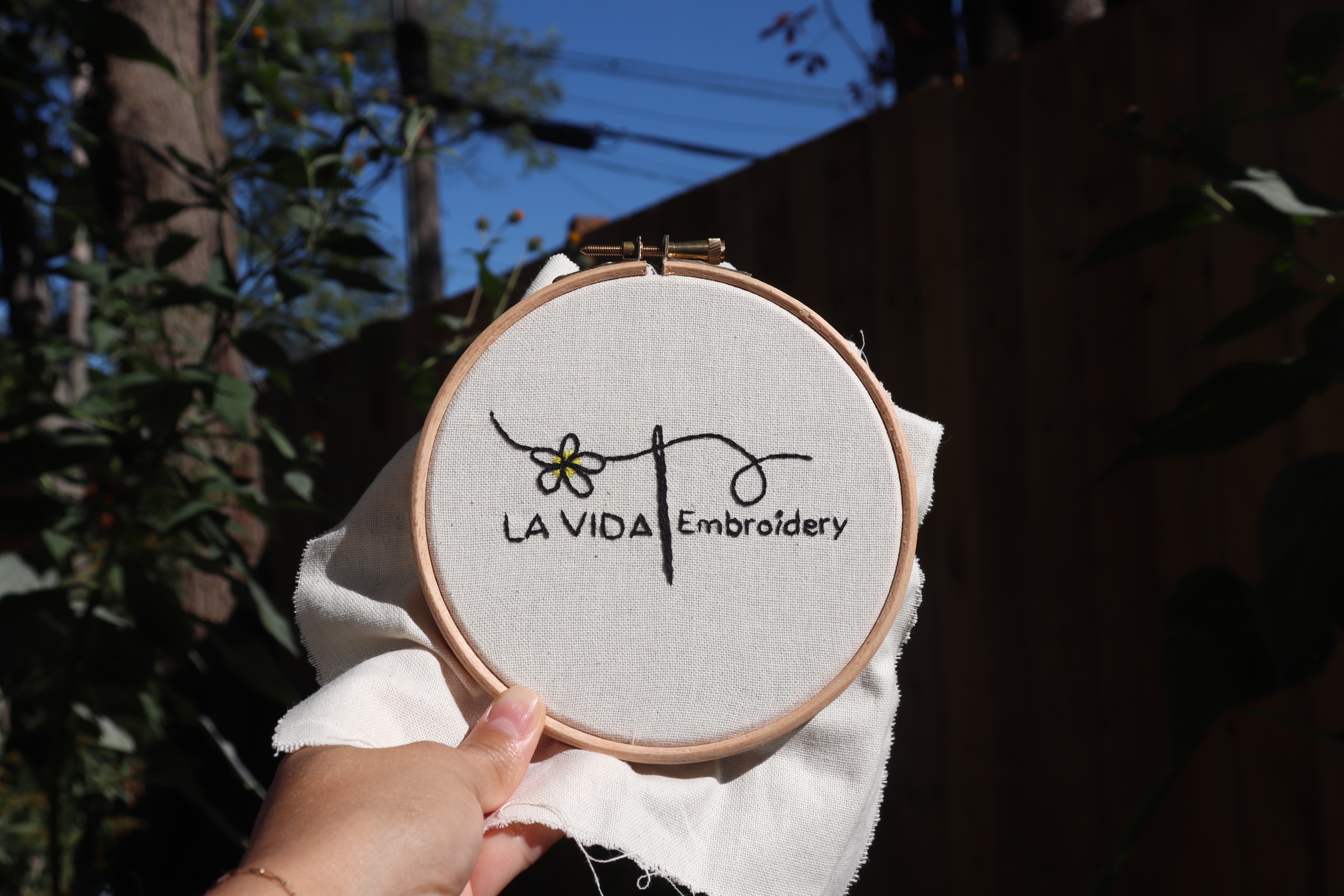 La Vida Embroidery